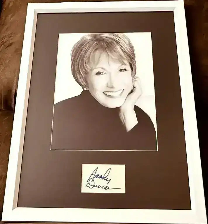 Sandy Duncan autograph framed 8x10 photo JSA Peter Pan