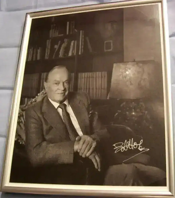 Bob Hope signed vintage 11x14 black & white photo